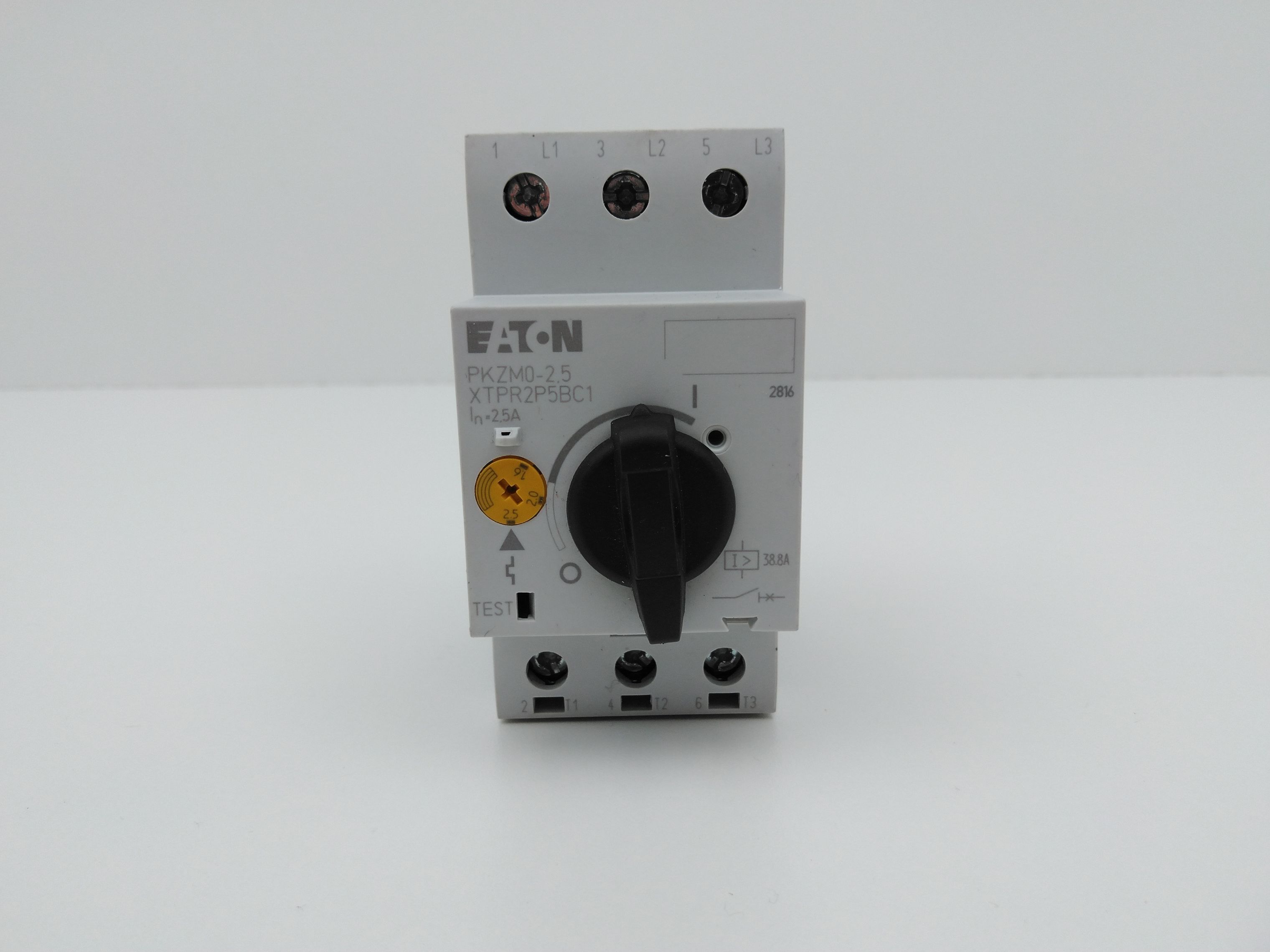 Eaton PKZM0-2.5 XTPR2P5BC1 2.5A Motor Protection Circuit Breaker ...